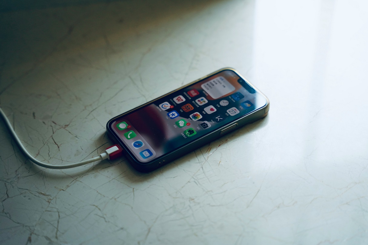 How to Extend Your iPhone Battery Lifespan: 4 Helpful Tips - Breezy.ge